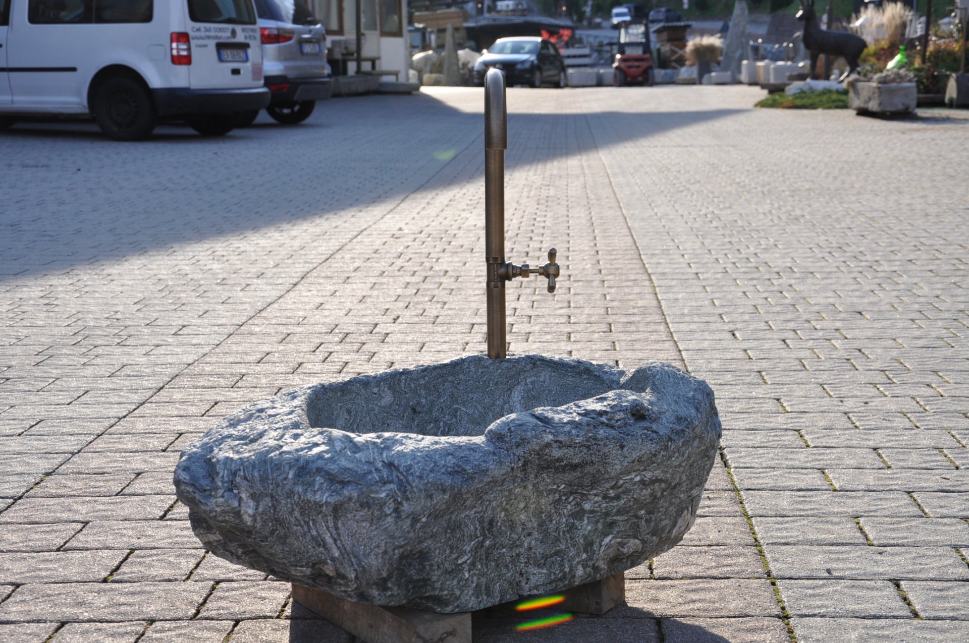 Quartz phyllite fountain with tap
