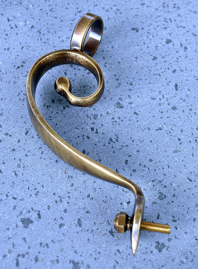 Bracket for water tap